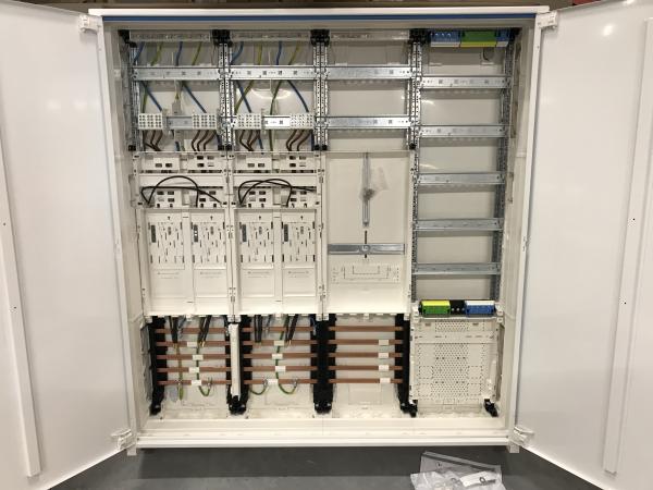 Elektromaterial günstig kaufen - Online Shop - Hager Zählerschrank 4x ...